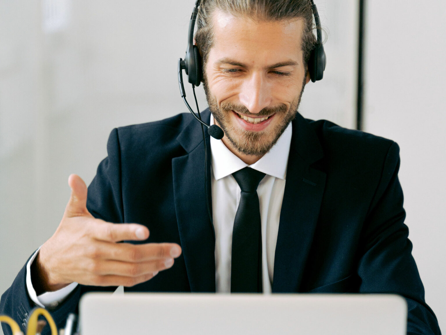 Relation Client par téléphone - EffiCRM Relation Client par téléphone - EffiCRM